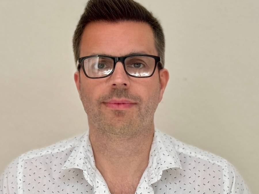 Adam Davidson | How-To Geek