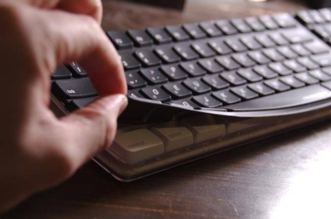 Alternative Keyboard Layouts Explained: Should You Switch to Dvorak or ...