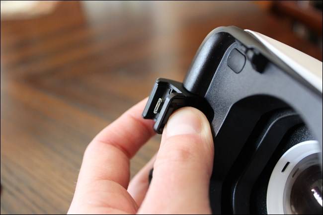 How to Set Up and Use Samsung Gear VR