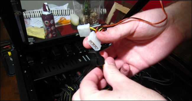 How to Thoroughly Clean Your Dirty Desktop Computer
