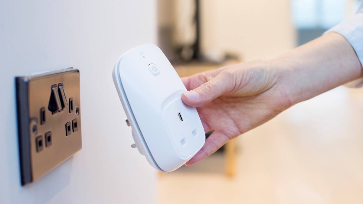 What Is a Smart Plug?