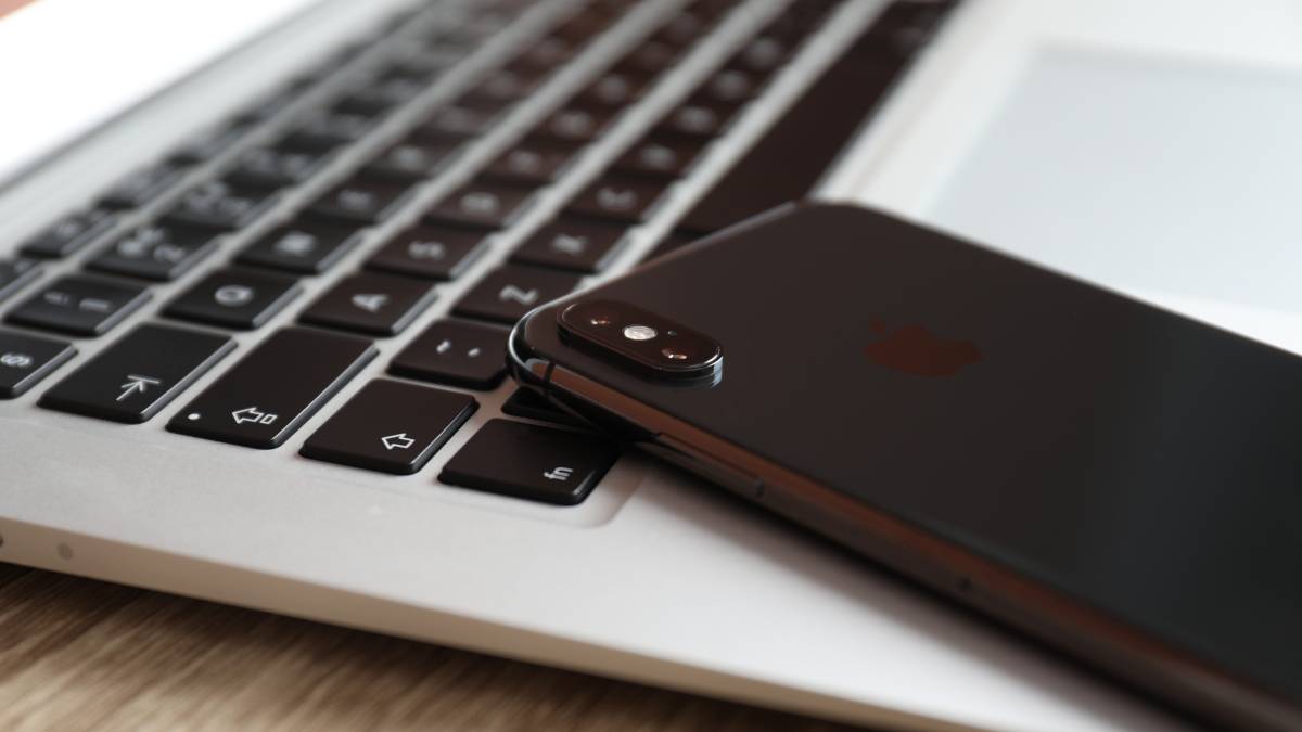 7 Ways to Transfer Files Between iPhone and Mac