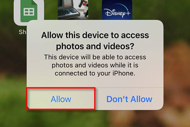 How to Quickly Transfer Photos from iPhone to Windows 11