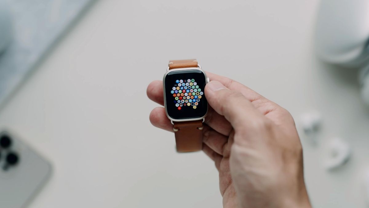 Wearing an Apple Watch on Your Ankle Is a Thing Now, Does It Make Sense?