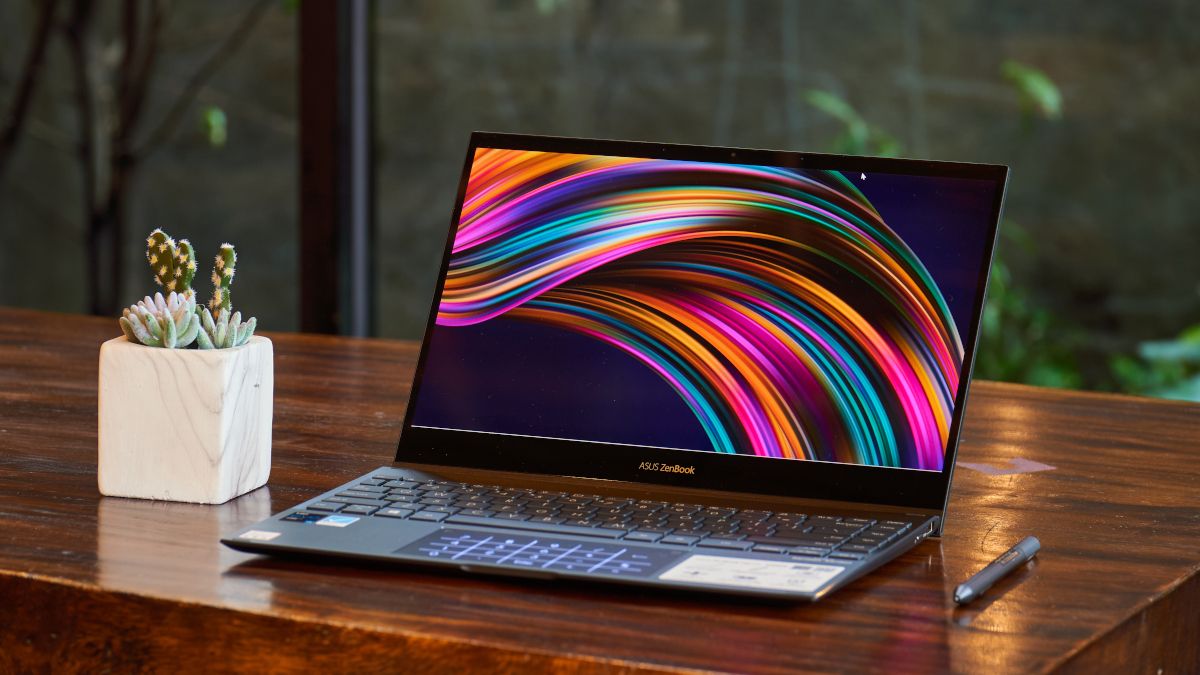 OLED vs IPS LCD: Which Screen Type Should Your Next Laptop Have?