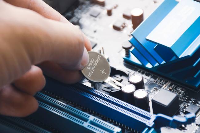 7 Ways to Safely Recycle or Dispose of Old Batteries