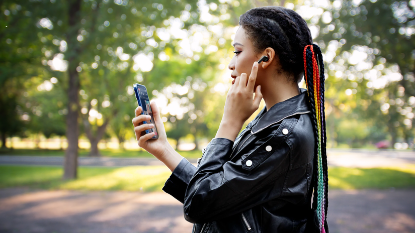 UGREEN HiTune T3 Earbuds Review: Super Comfy and Bassy