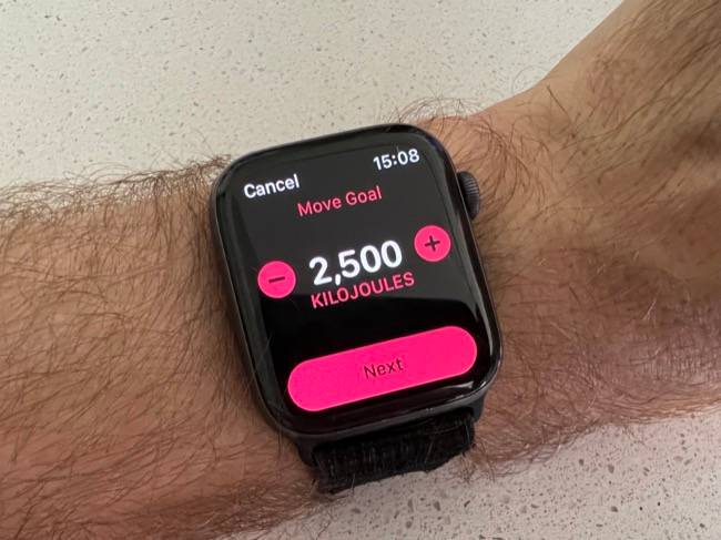 Everything You Need to Know About Your Apple Watch Move Goal