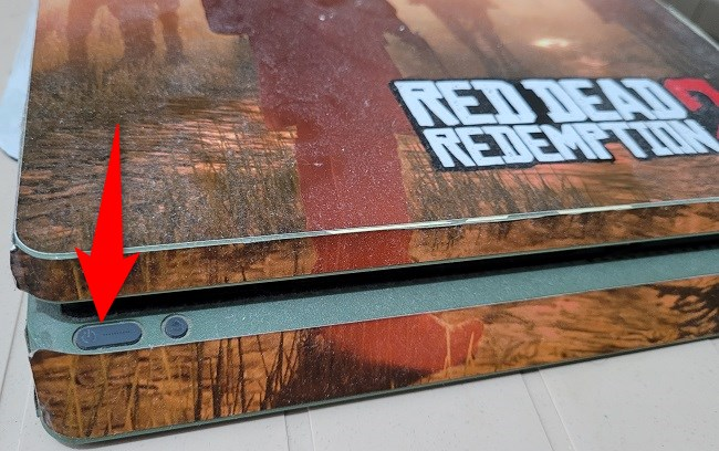 How to Turn On a PS4