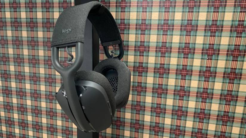 Logitech Zone Vibe 100 Review: A Fantastic Work-From-Home Headset