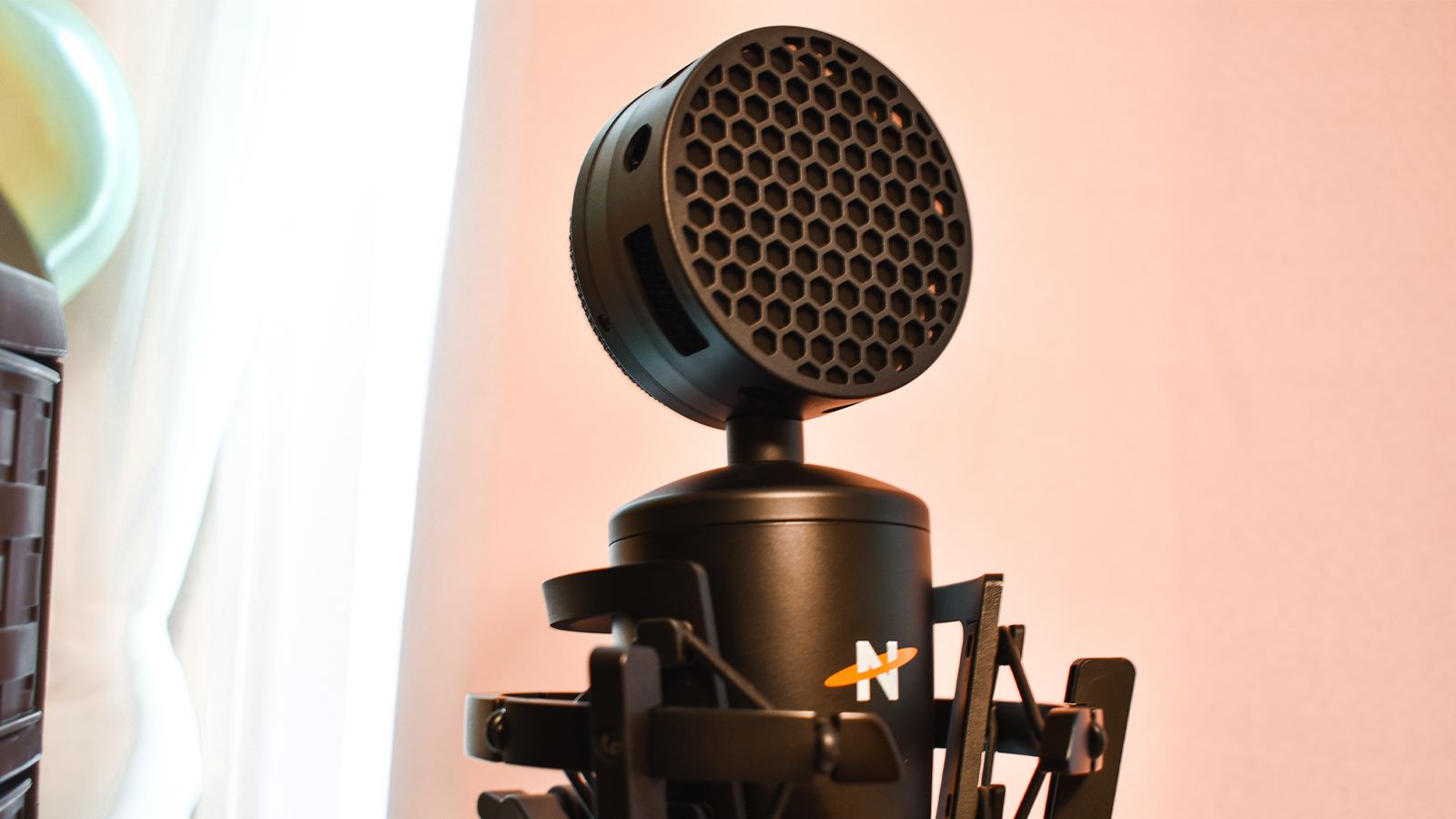 King Bee II Microphone Review: The Hype Is Questionable