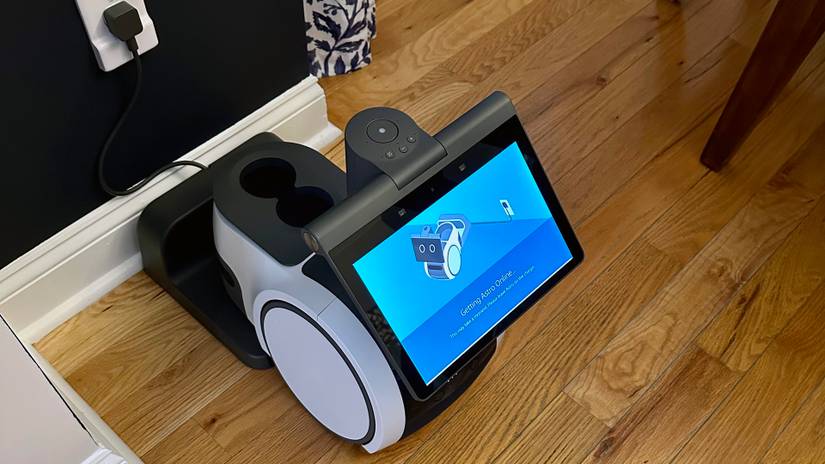 Amazon Astro Review: A Security Robot With the Soul of Alexa