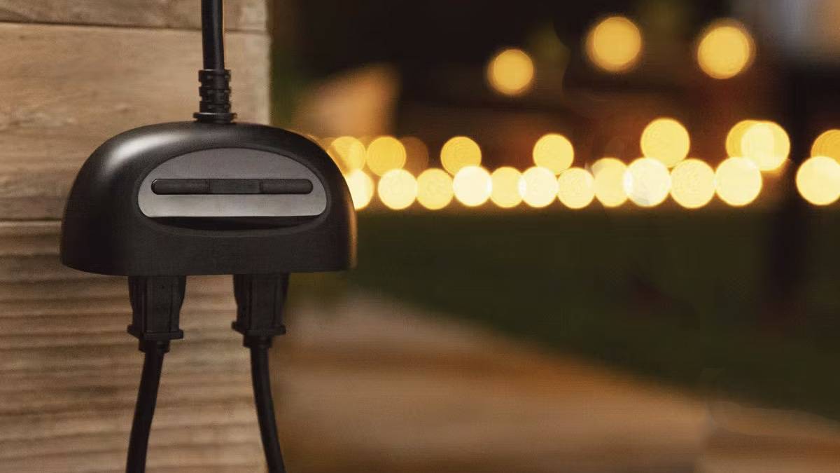 Smart Plugs Are the Holiday Upgrade You Need