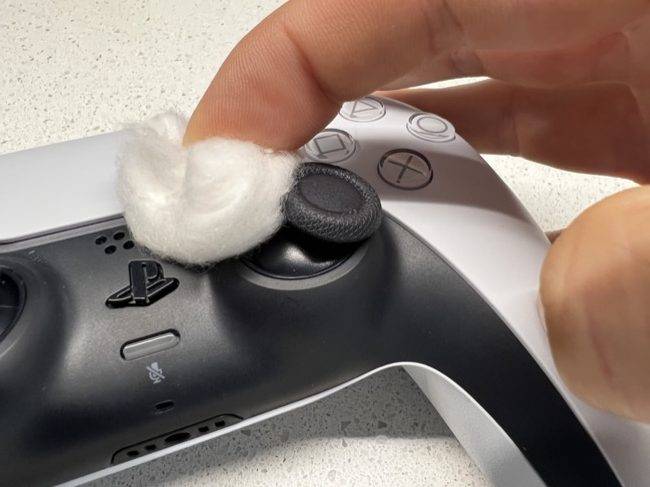 How to Fix Joystick Drift on Xbox, PlayStation and Other Controllers