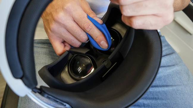 How to Sanitize a VR Headset