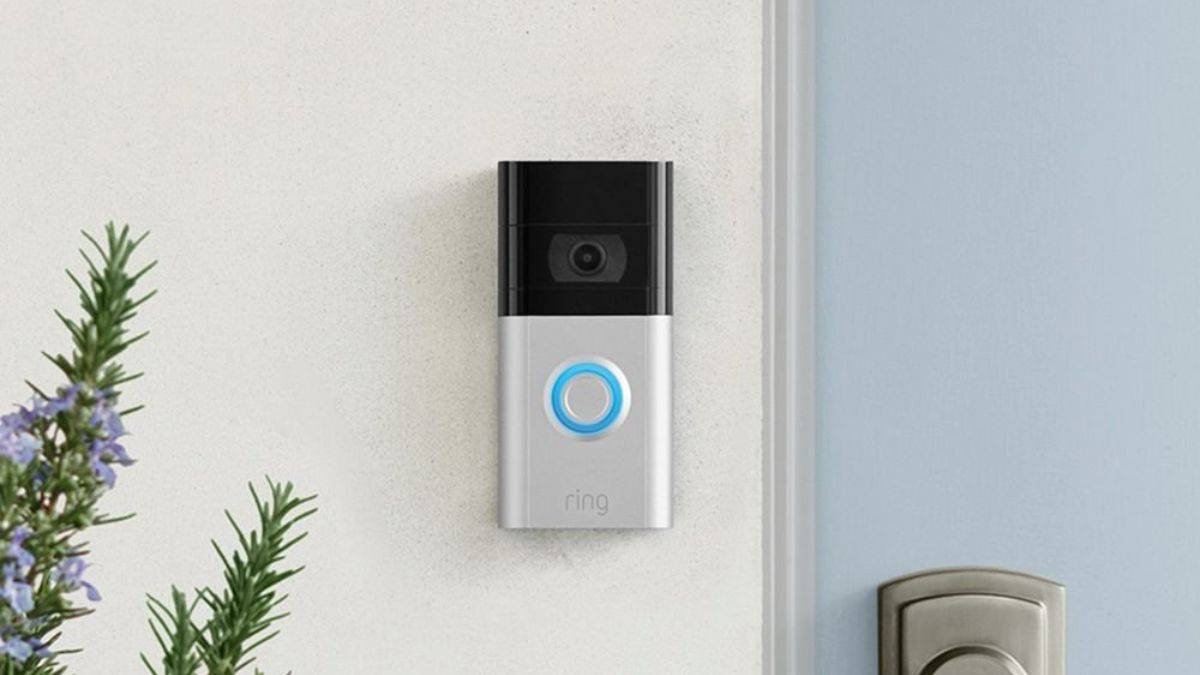 Amazon's "Sidewalk" Network Is Coming to More Devices