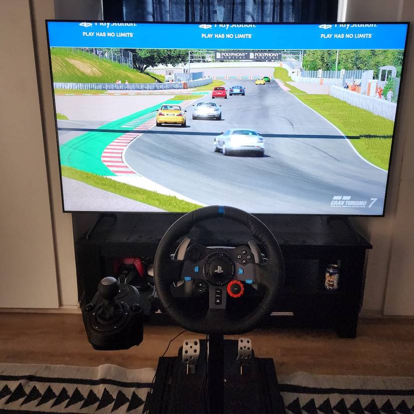 6 Things You Need for the Perfect Home Racing Sim System