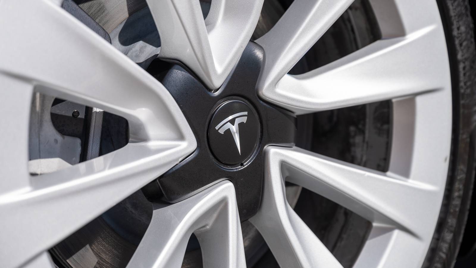 Tesla Track Mode: What It Is And How It Works