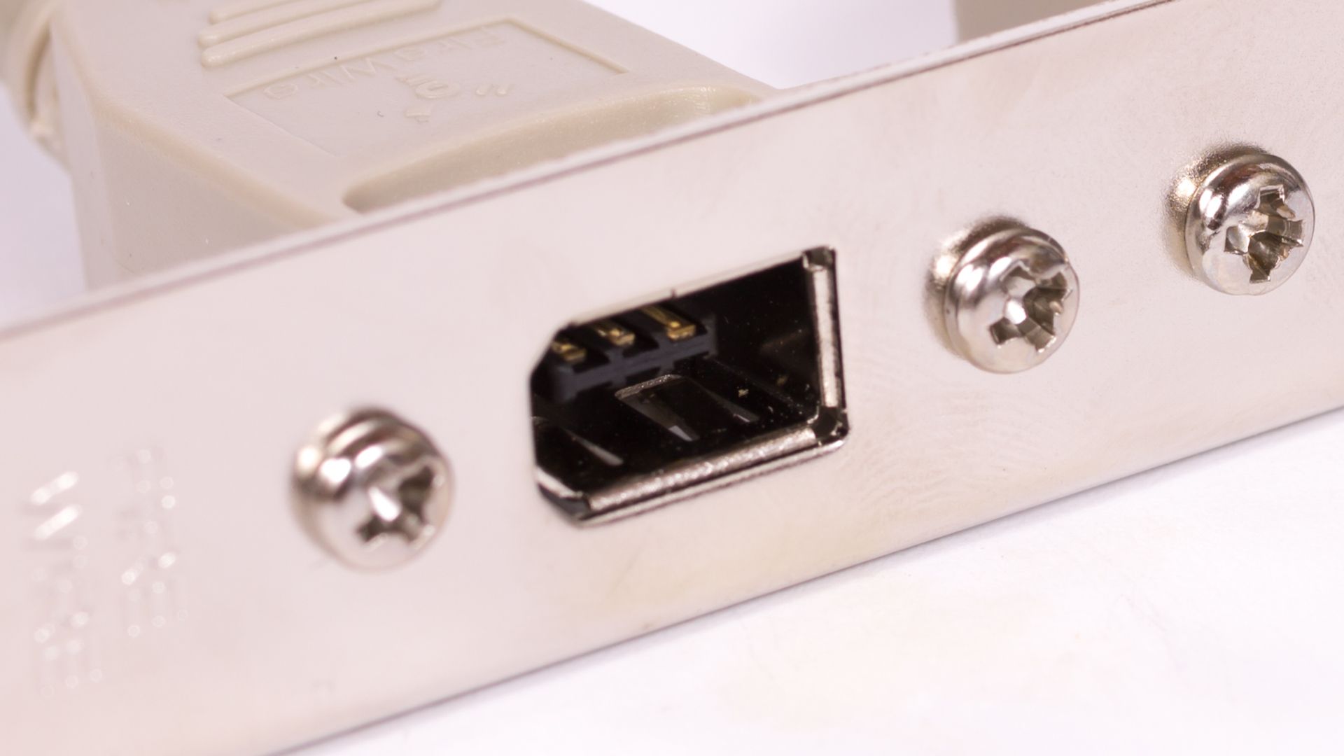 FireWire Is Officially Dead