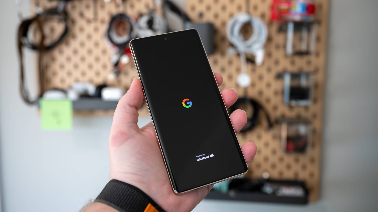 Why Is My Android Phone So Slow? 10 Ways to Speed It Up