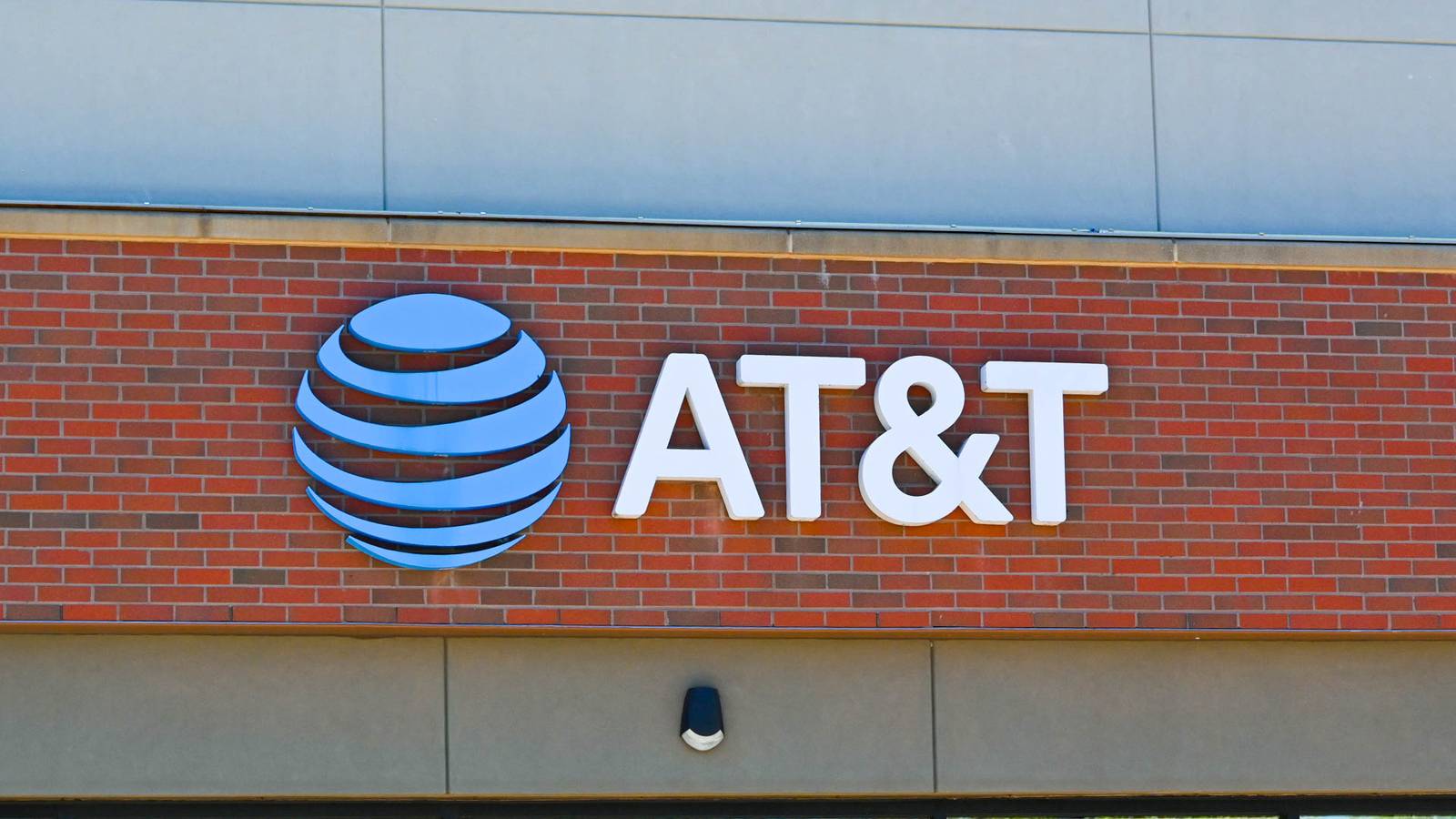 AT&T Sells Your Data By Default (Here's How to Opt Out)