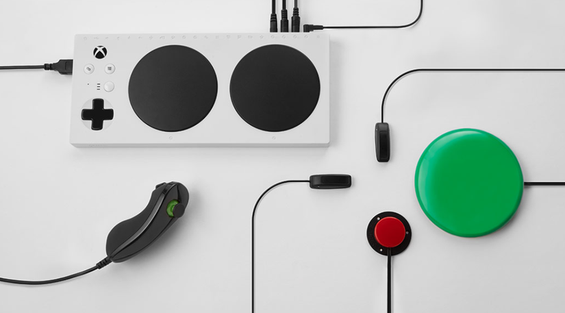 The Xbox Adaptive Joystick Is a Big Step Forward for Disabled Gamers