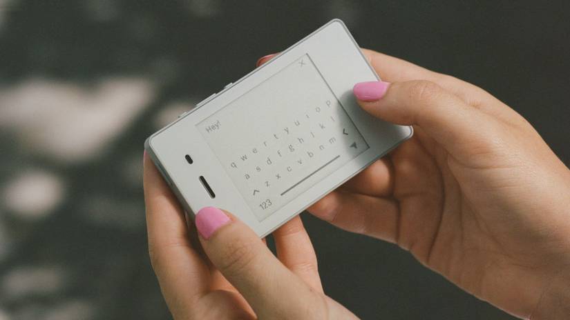 These Are the Best Small Screen Phones Worth Buying