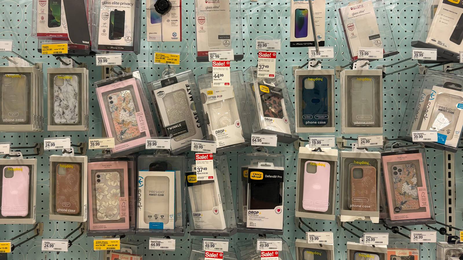 Constant Smartphone Redesigns Are Bad for Everyone