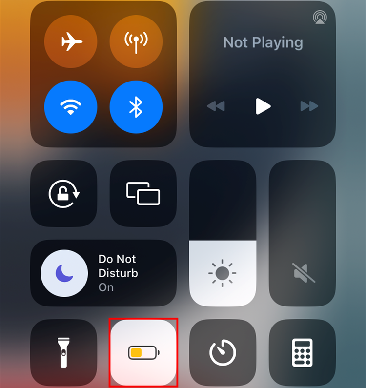 How to Use Low Power Mode on an iPhone (and What Exactly It Does)