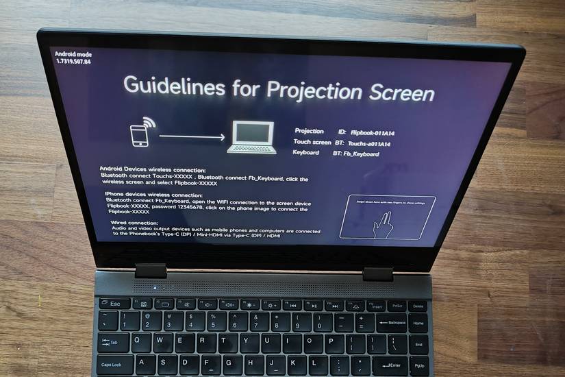 How to Turn Your Phone Into a PC Using a Lapdock
