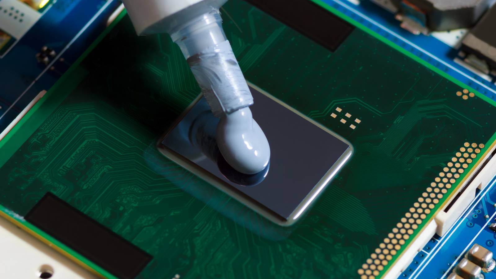 Your Laptop's Thermal Paste Is Aging. Is It Time for a Refresh?