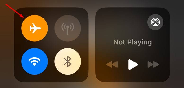 Is Your iPhone Not Receiving Texts? Here's How to Fix It