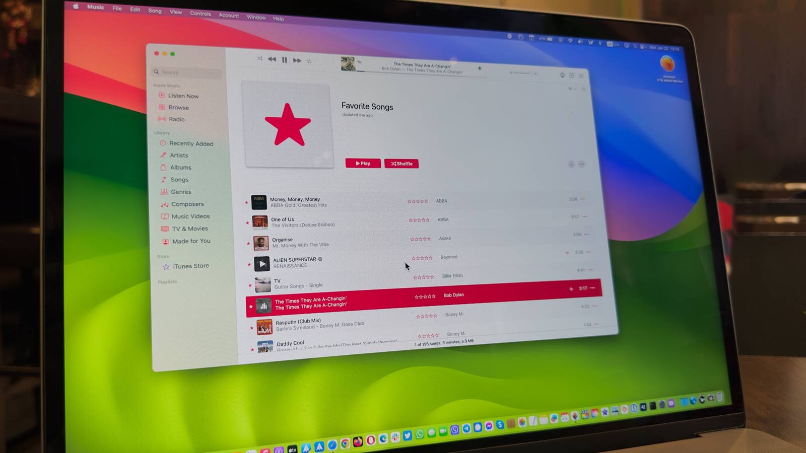 How To Favorite Artists, Songs, Albums, and Playlists in Music for Mac