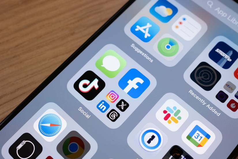 Before You Commit to the Apple Ecosystem, Read This