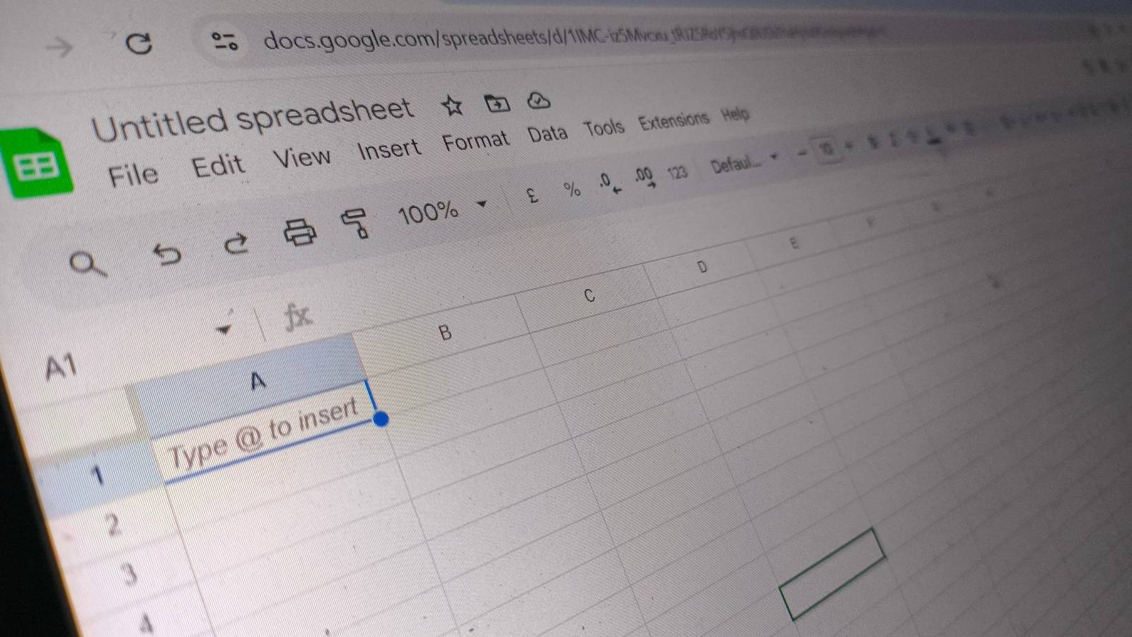 How to Insert a Date Picker in Google Sheets