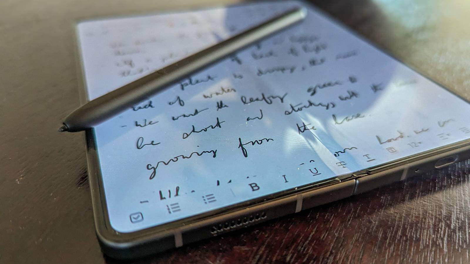 10 Reasons Why I Love Having a Stylus for My Android Phone