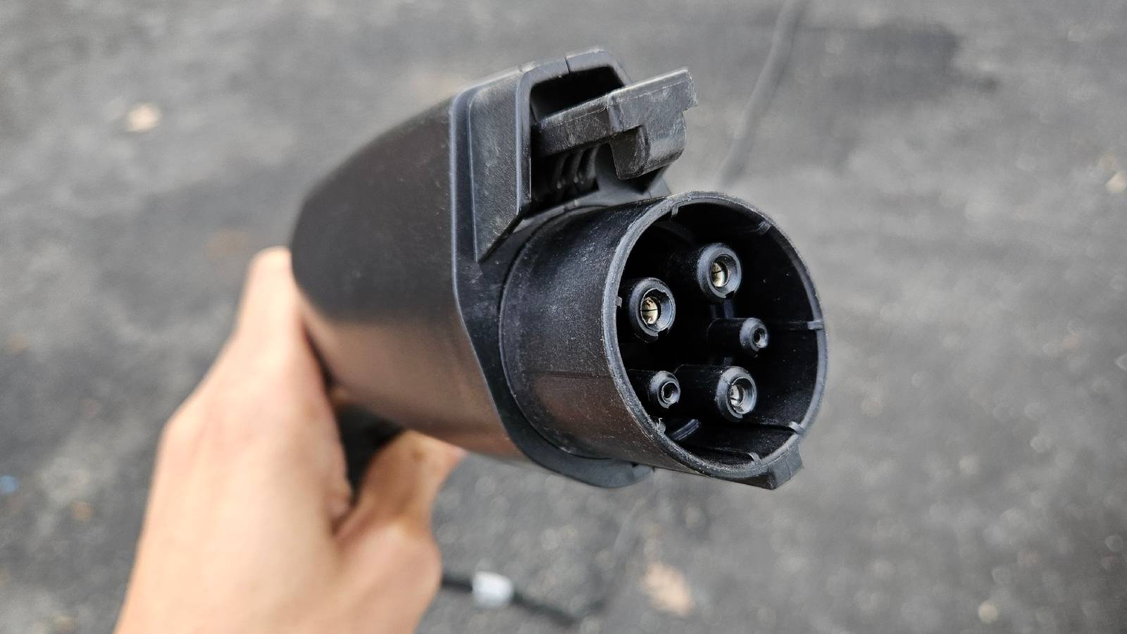 What to Do When Your EV Won't Charge: 8 Common Problems Explained