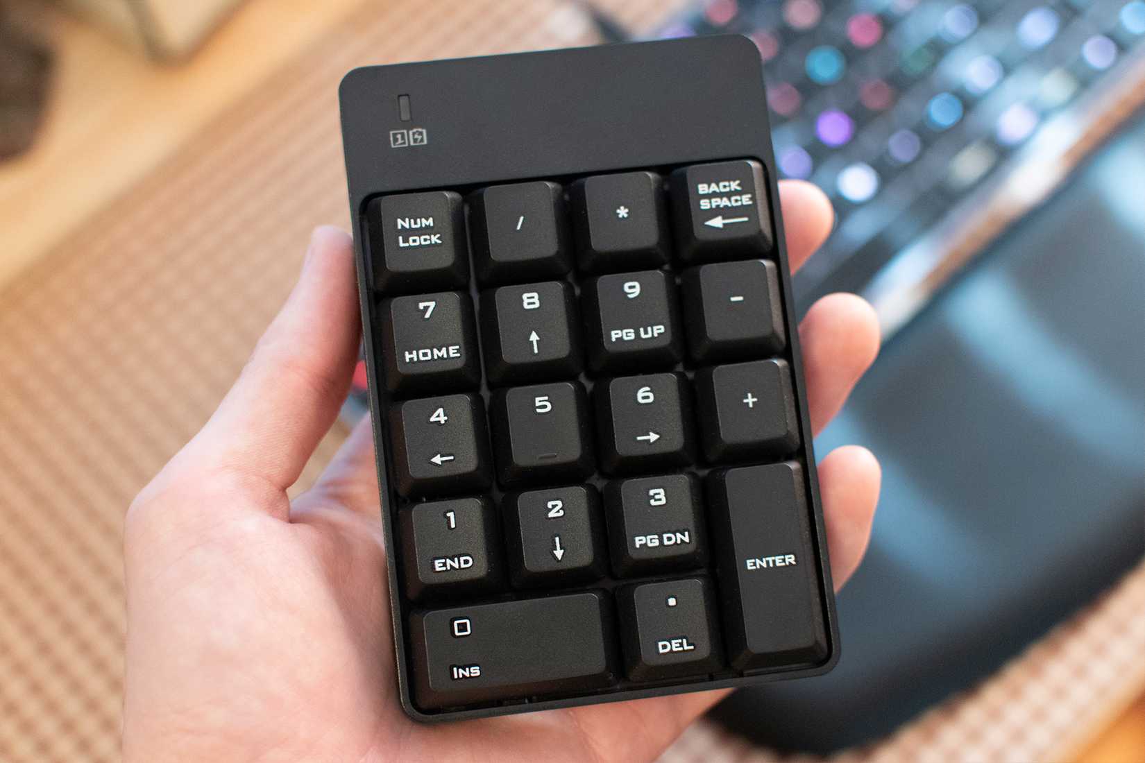 You Might Need a Numpad on the Left Side of Your Keyboard, Here's Why