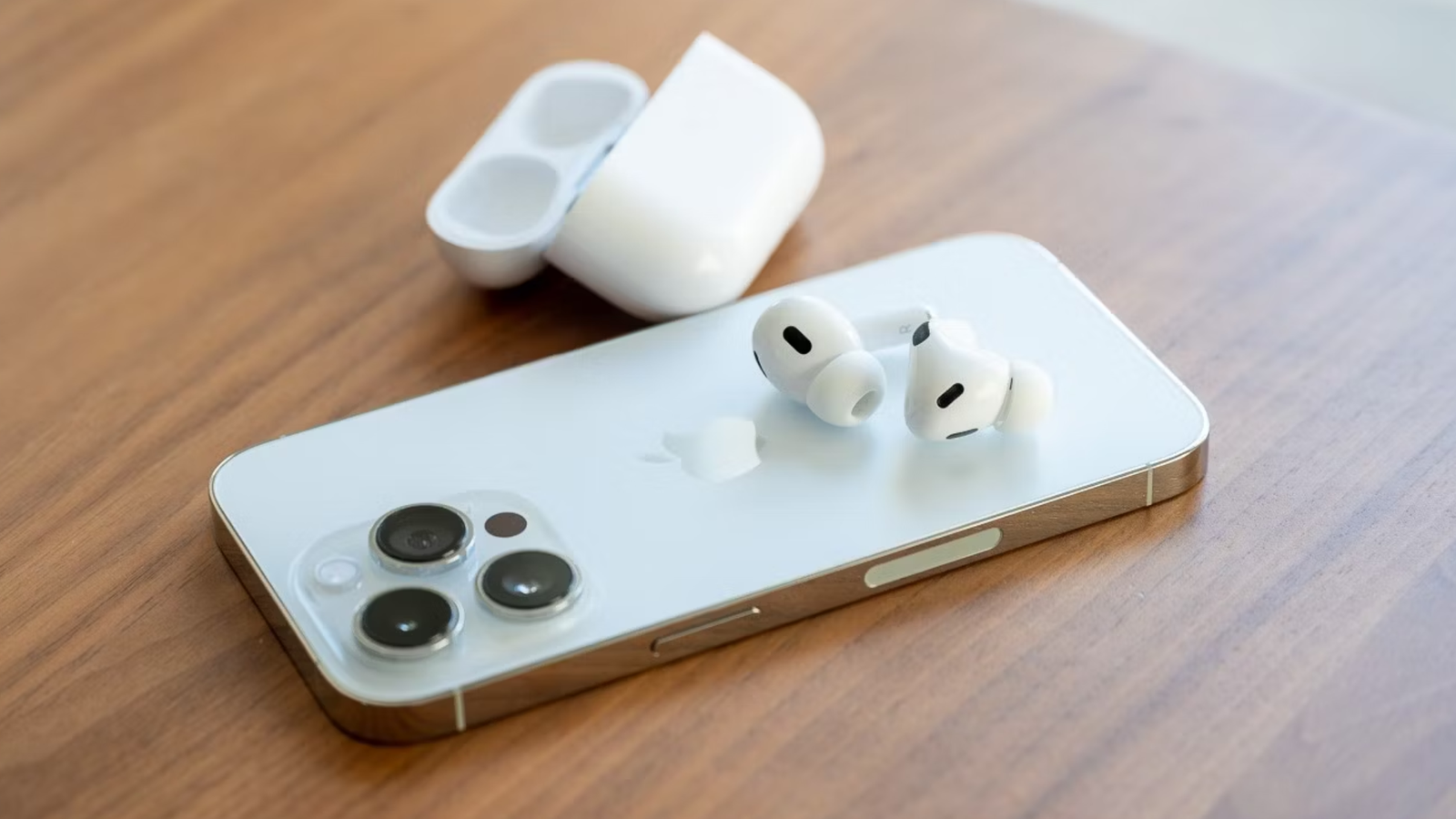 How to Tell the Difference Between AirPods Generations