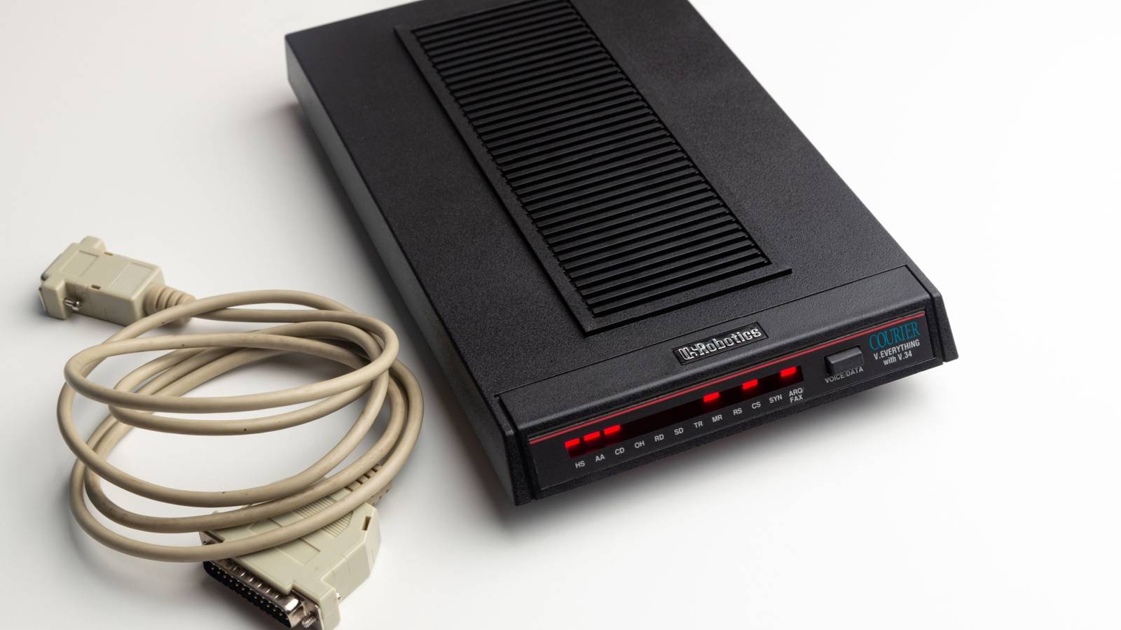 7 Nostgalic Things About Dial-Up Internet We Don't Really Miss