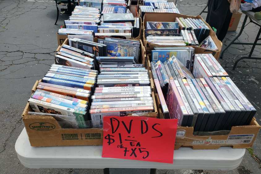 7 Ways To Store Your DVDs and Blu-Rays More Efficiently
