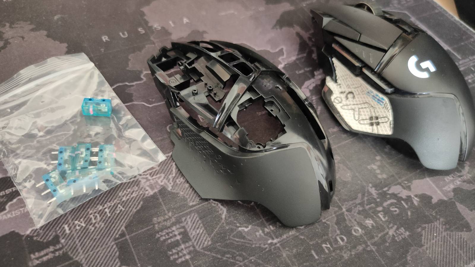 Stop Wasting Money on New Mice, Fixing Your Old One Is Easy