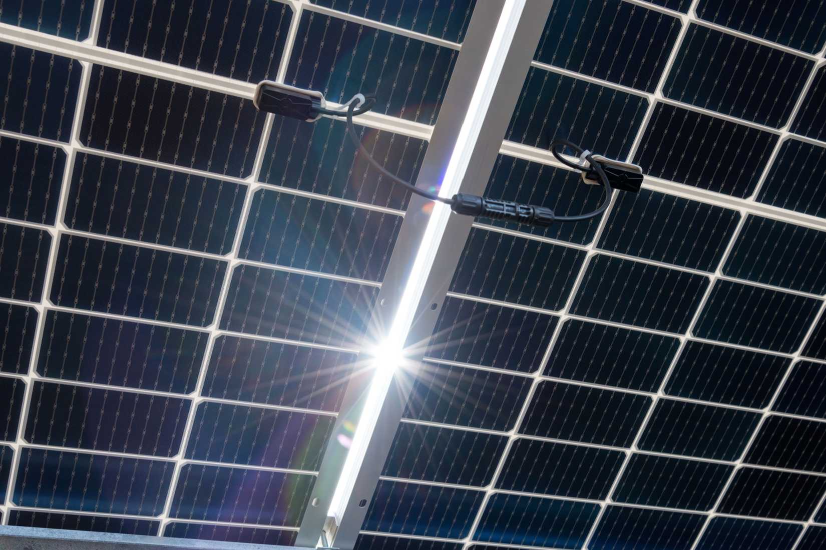 What Is a "Bifacial" Solar Panel (And Should You Buy One?)