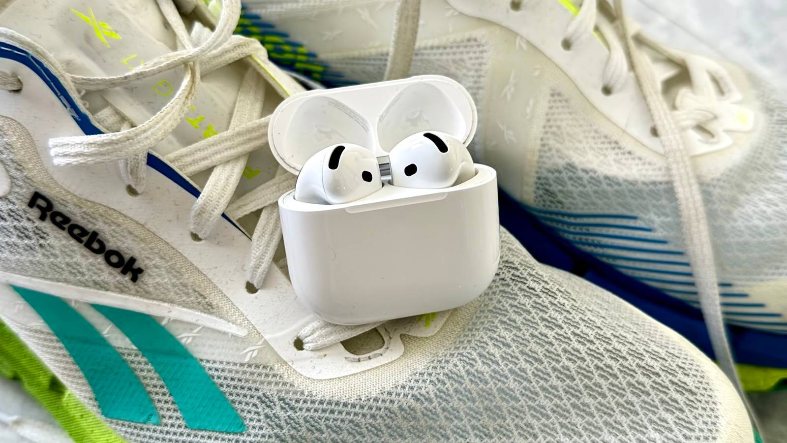 I Ran a Half Marathon With AirPods 4, Here’s How They Fared