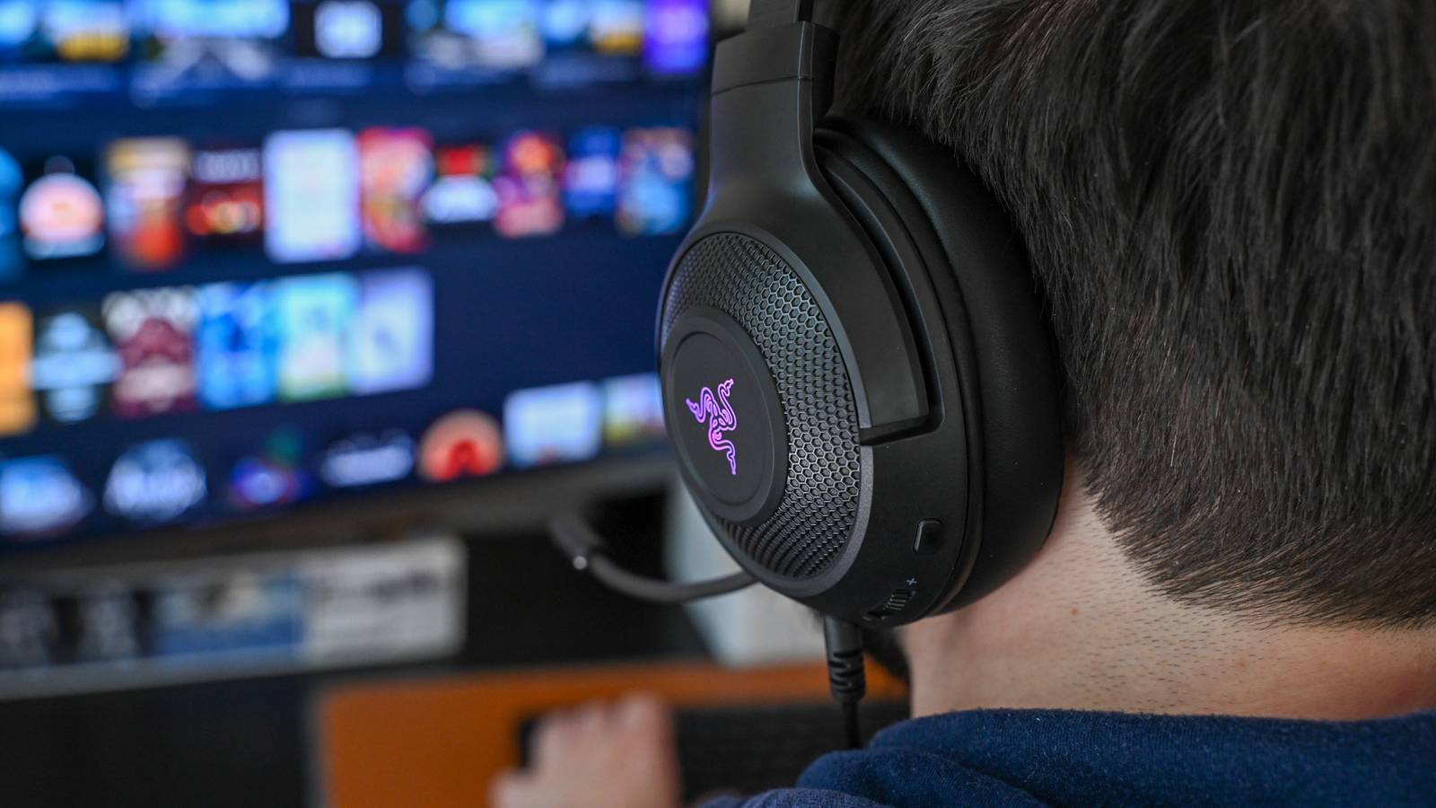 The Best Tech Gifts for Gaming Geeks in 2024