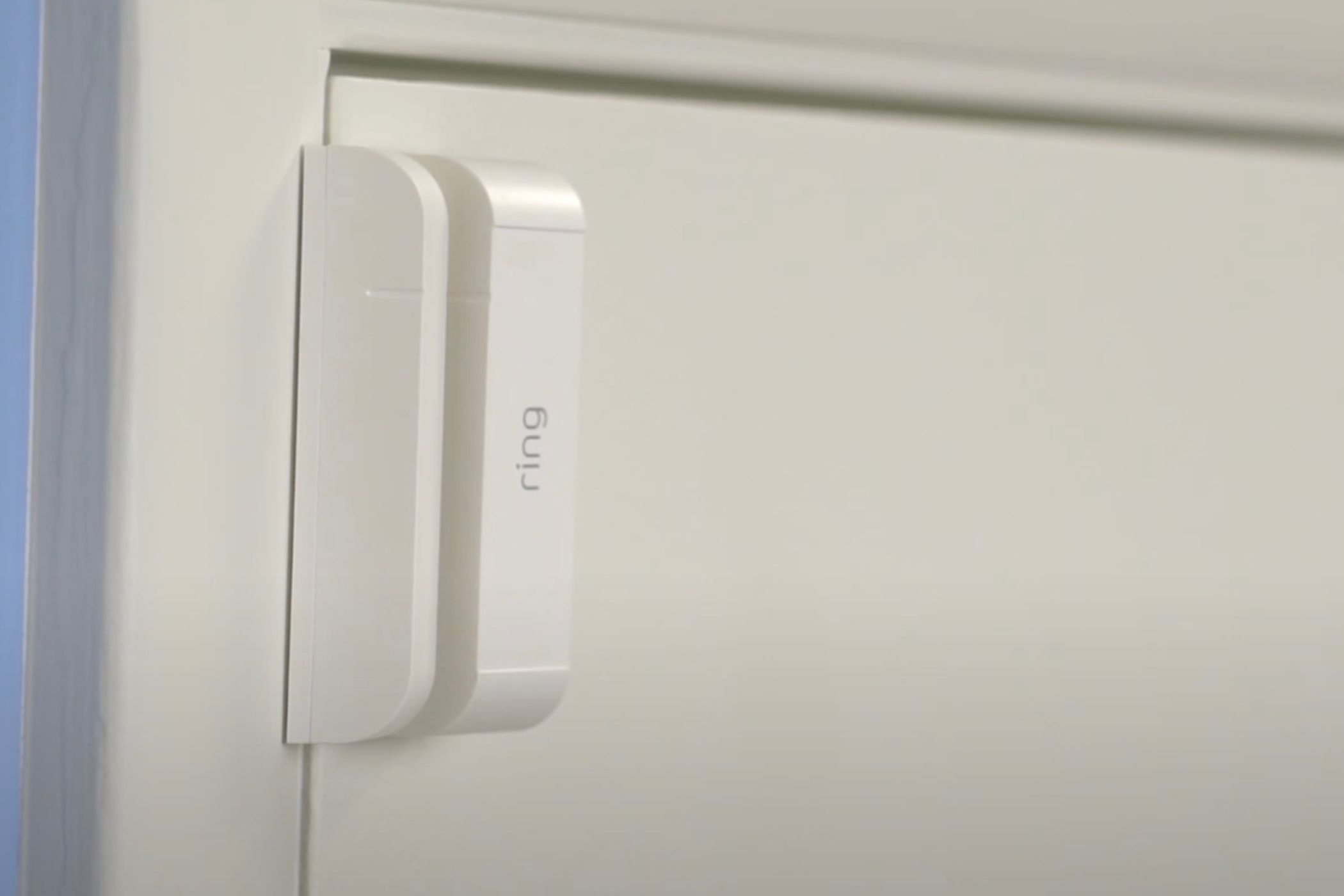 7 Ways to Get Creative with Smart Home Contact Sensors