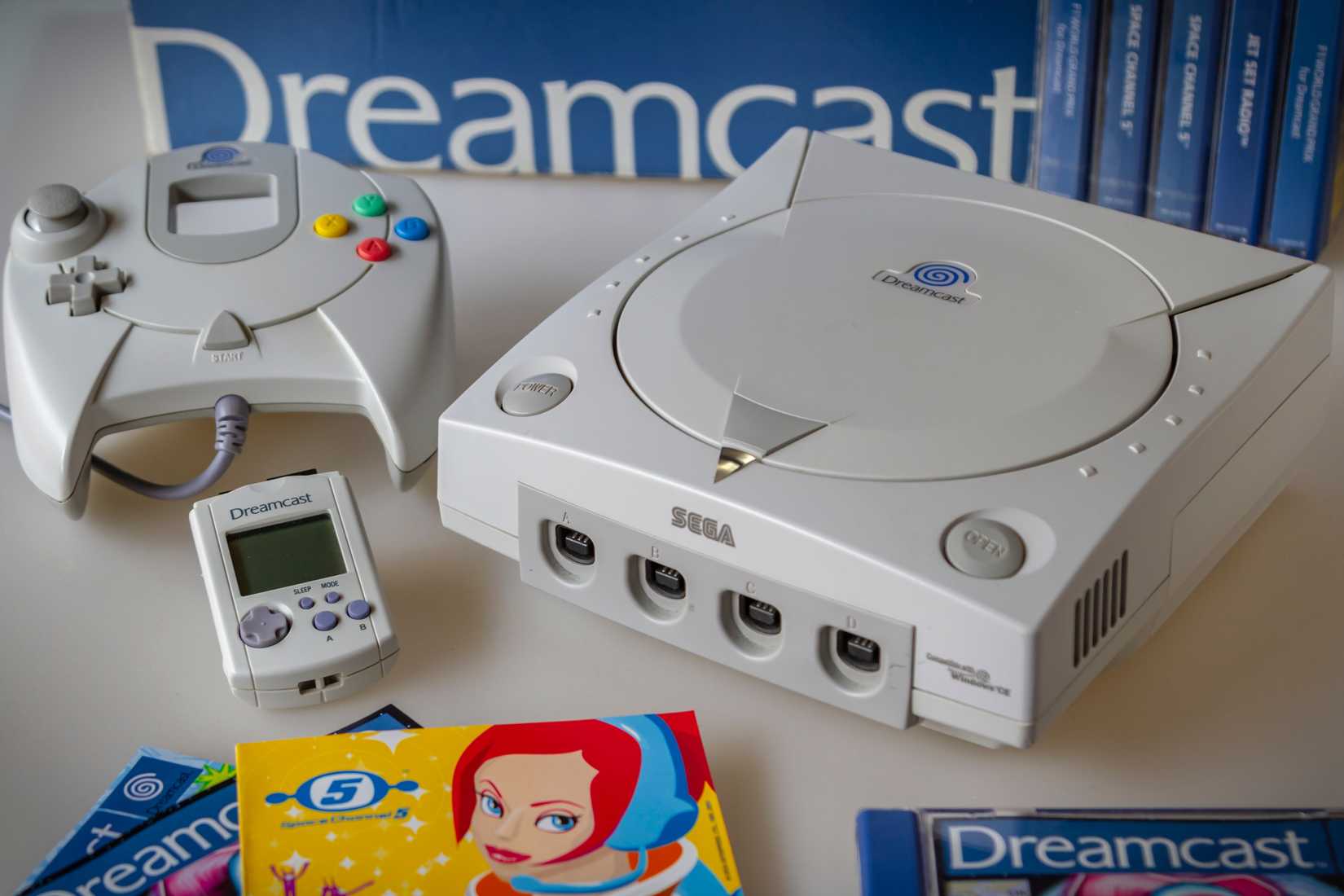 7 Retro Consoles That Are Worth Collecting While You Still Can