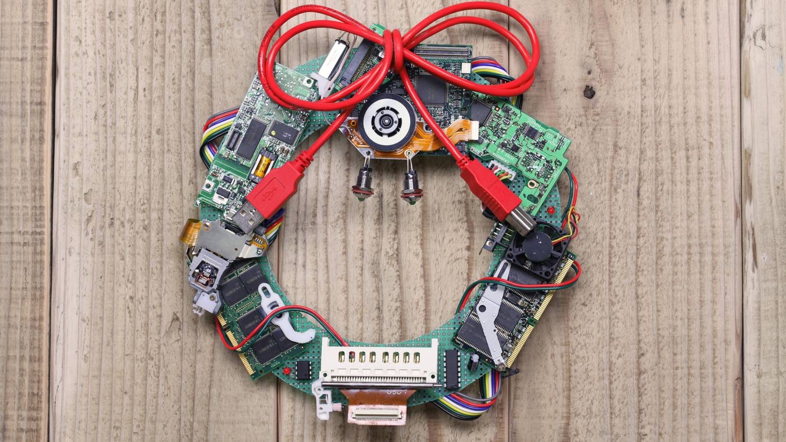 How to Give the Gift of Tech Support This Christmas