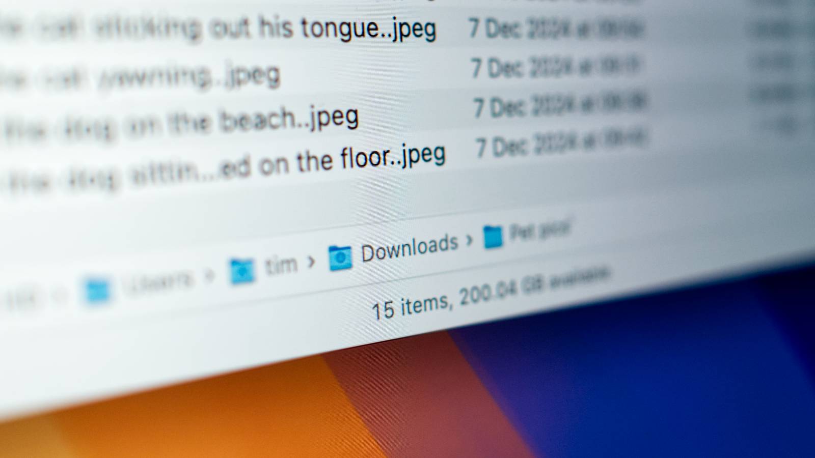 You Should Enable Finder's Path Bar and Path Icon on Mac (Here's Why)