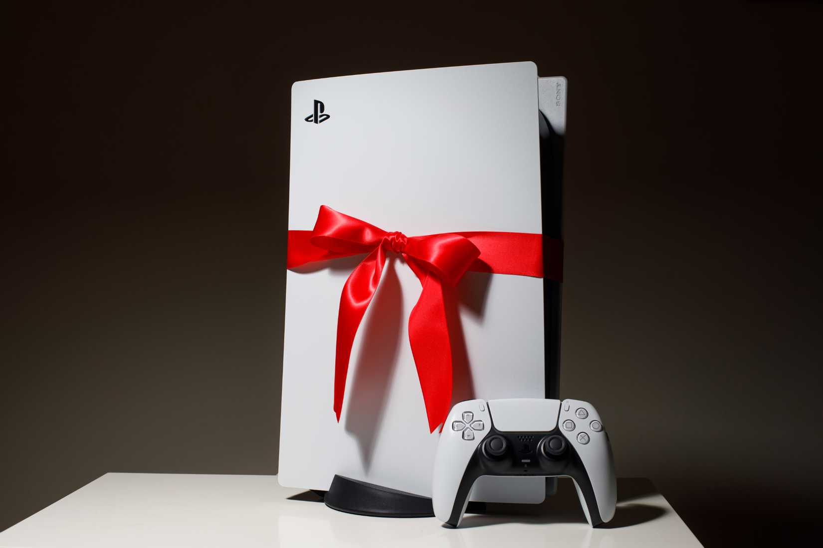 Buying Video Game Gift Cards? Here’s How Much Money to Give